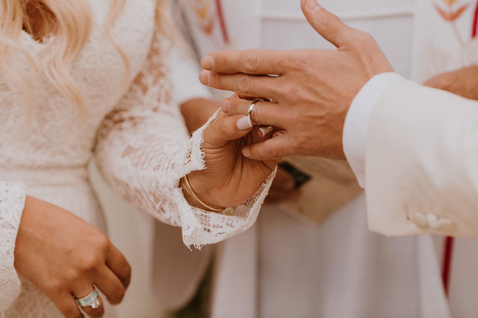 Hispanic Wedding Traditions to Consider for Your Big Day