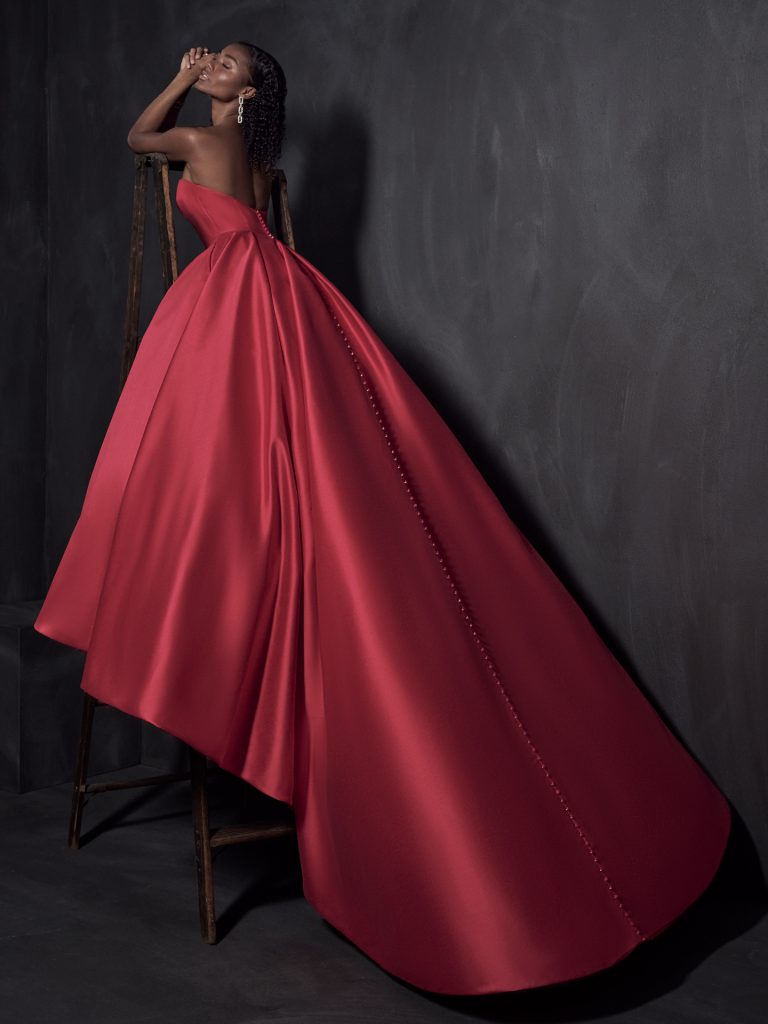 10 Simple Elegant Wedding Dresses | Maggie Sottero