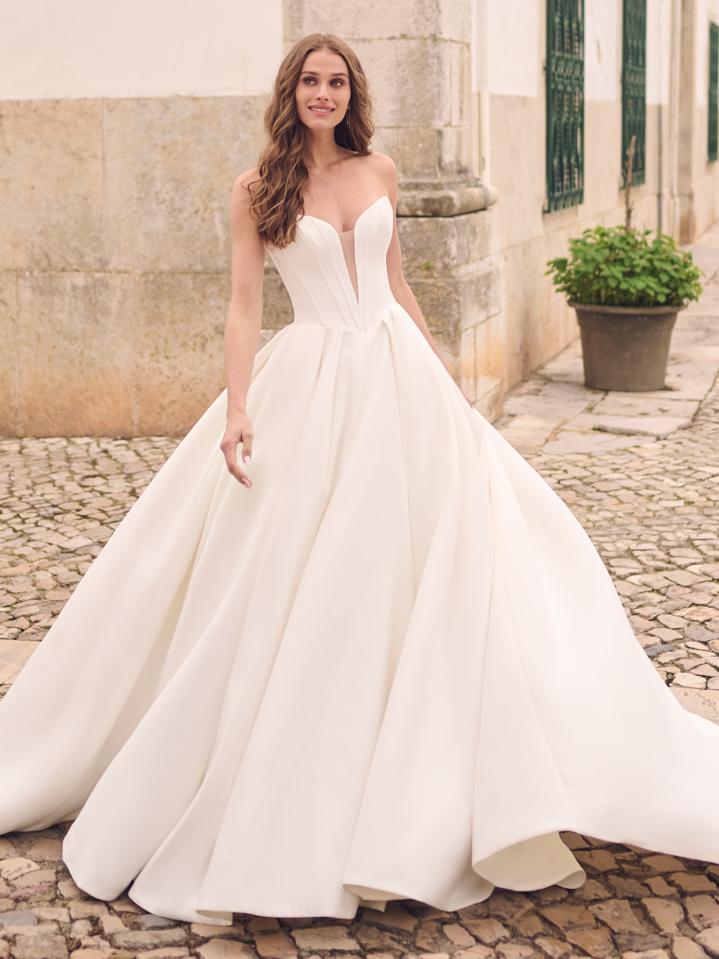 Your Guide To Wedding Dress Sizes | Maggie Sottero